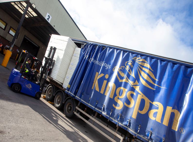 Lithium Forklifts move Kingspan Site towards Energy Target | Kingspan Group