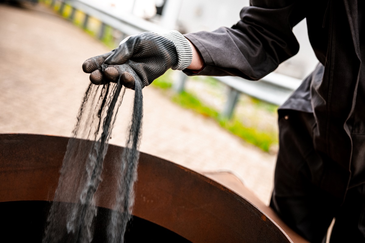 RIFT and Kingspan Unidek sign historic first commercial contract for ...